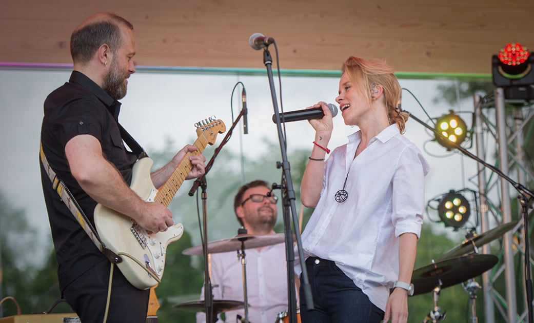 Evelin Võigemast & Raul Ukareda Band - Kõltsu Mõis